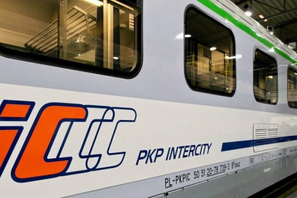 Польський PKP Intercity розпродає 1,5 мільйони квитків на поїзди - Новини
