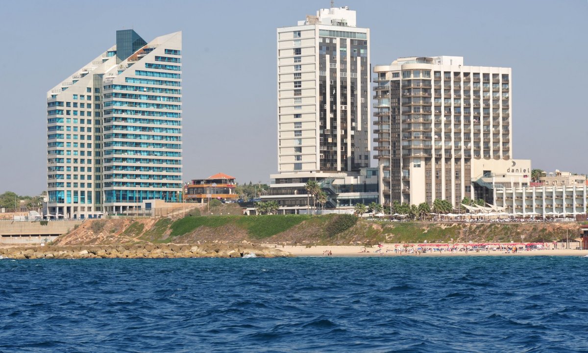 Herzliya: a guide with vacation prices. What a tourist needs to know ...